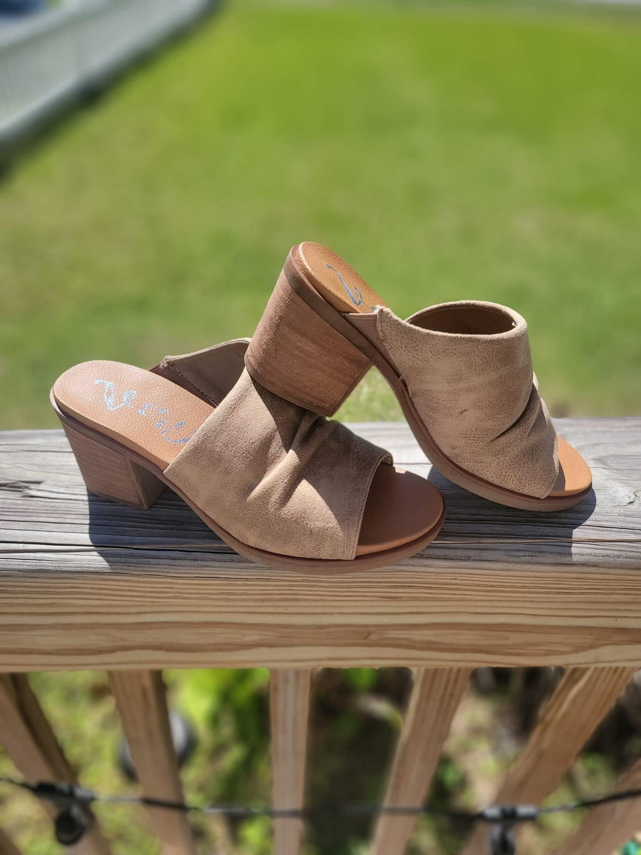 Taupe Savannah Wedge – Sassi Frass Boutique